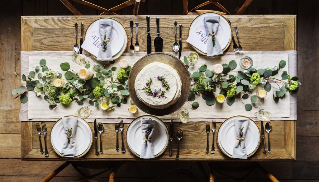 Comment choisir au mieux votre chemin de table - aufoyer.fr | blog déco